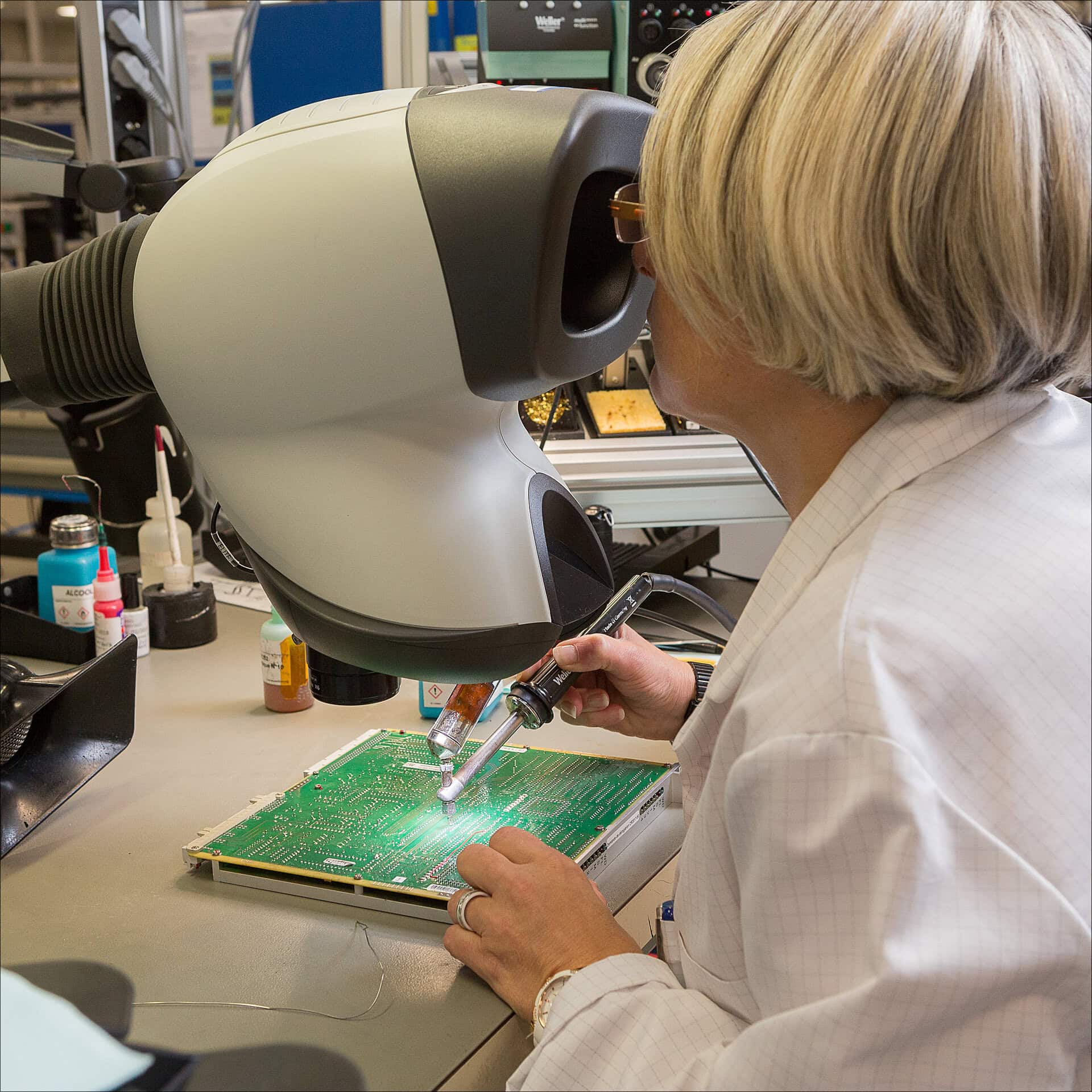 Presence & infrastructure - Compagnie des Signaux